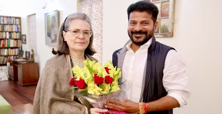 Congress, BRS Put Show On 10 Years Of Telangana State Formation ...